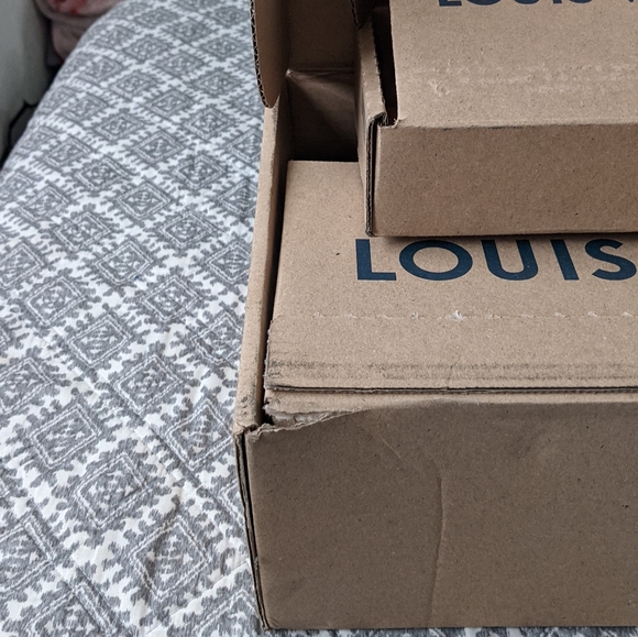 Louis Vuitton | Accessories | Louis Vuitton Shipping Boxes Mediumsmall ...
